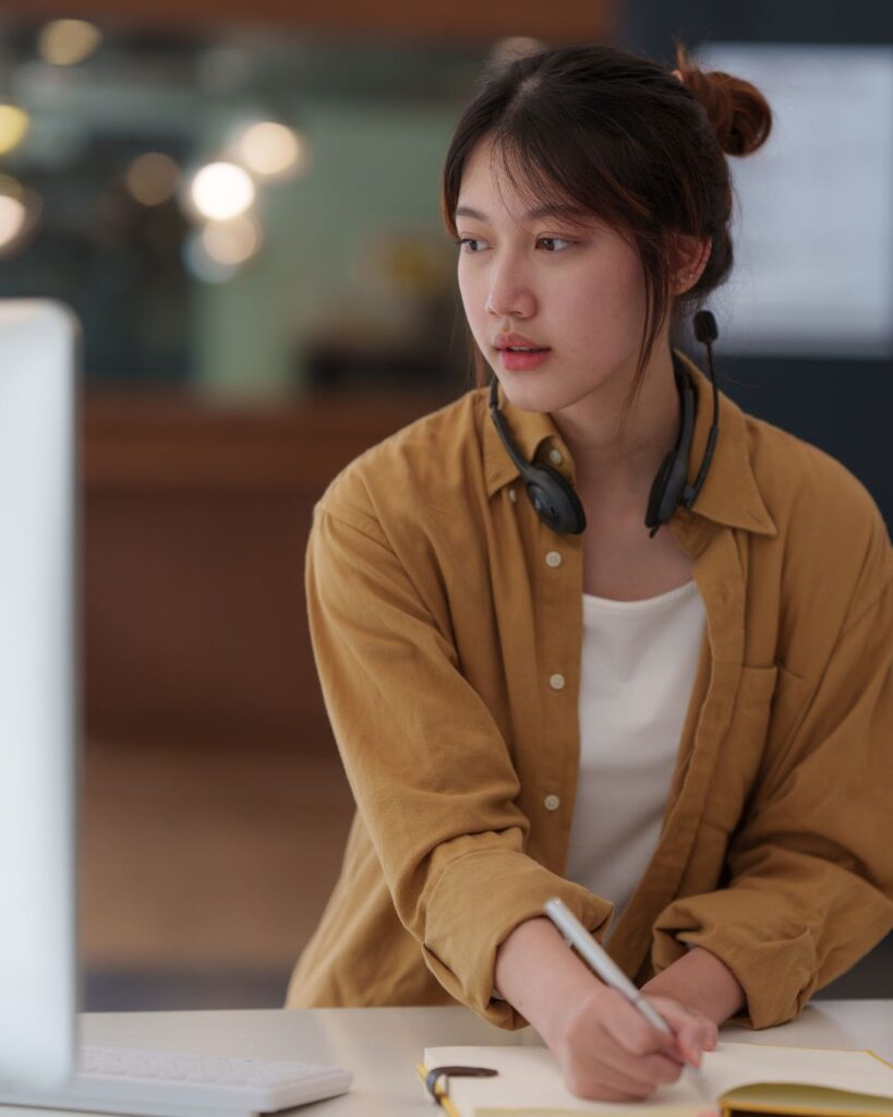 รายละเอียดแพ็คเกจออกแบบเว็บ E-learning Hub - Pantit Academy